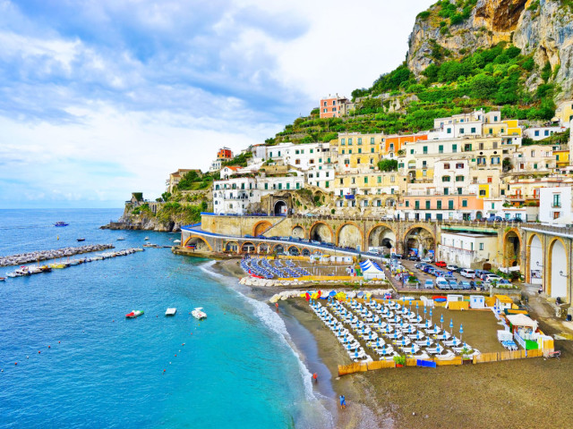 The best beach club on the Amalfi Coast - Travel Amalfi Coast